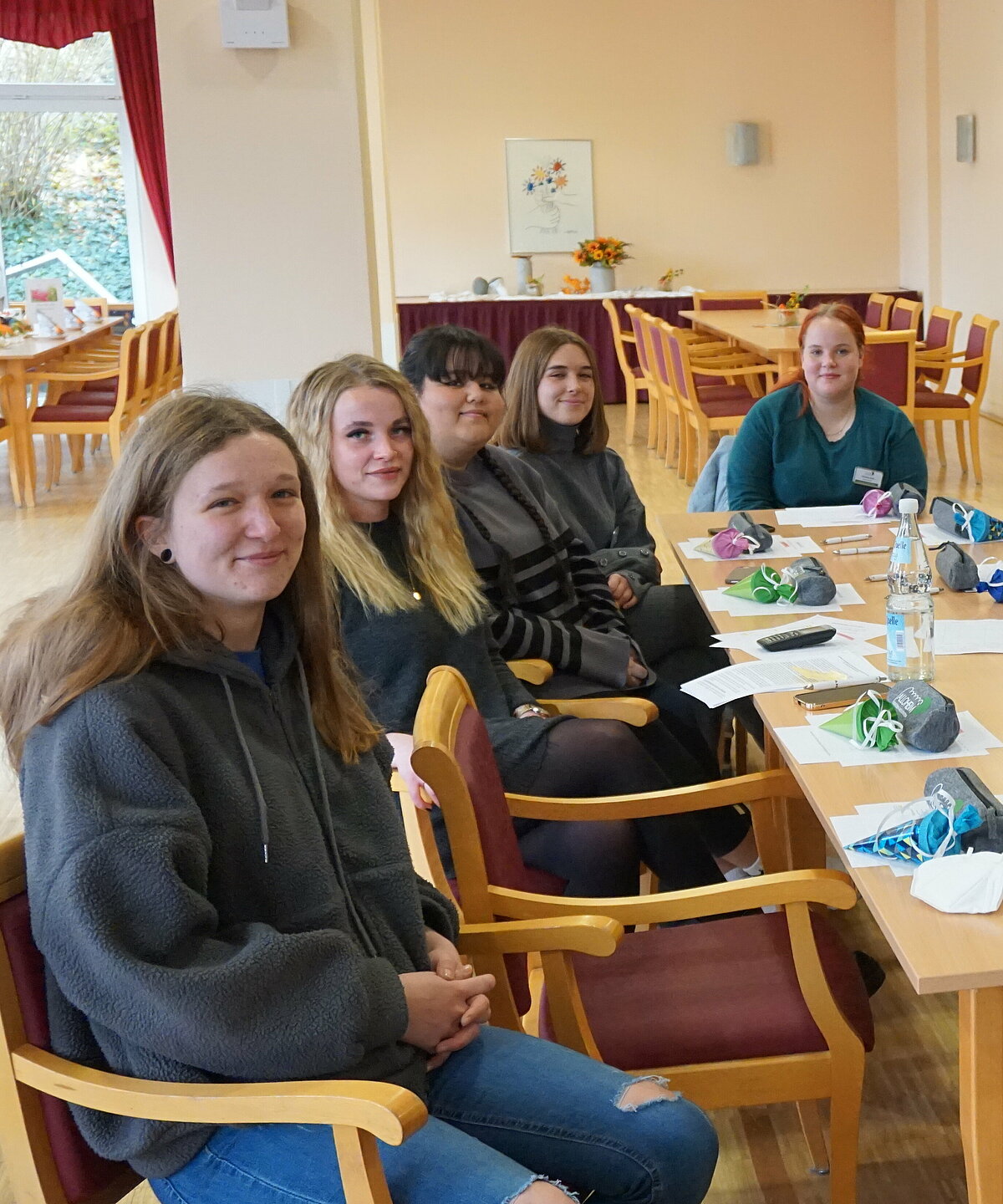 12 Azubis starten im Alloheim Seniorenzentrum Annerod in das ...